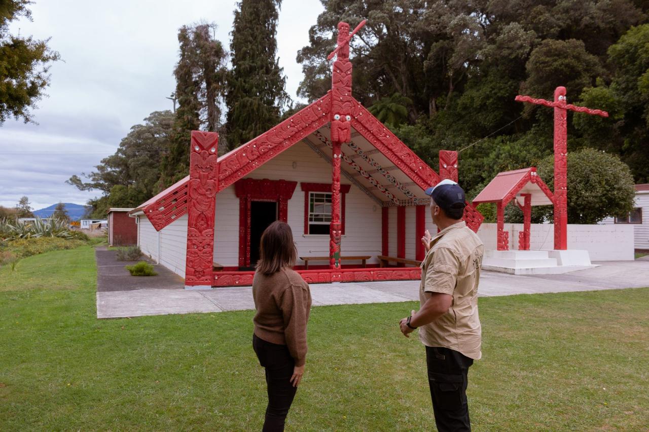 Māori World Tour - 5hr private tour - Pepeha Journeys
