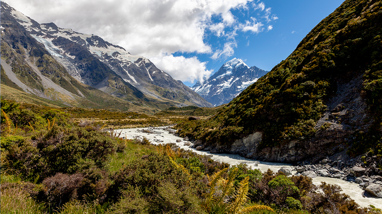 Aoraki Mount Cook & Lord of the Rings Helicopter tour