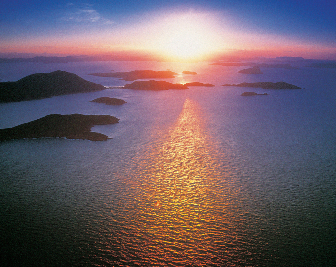 Hamilton Island Private Sunset Cruise