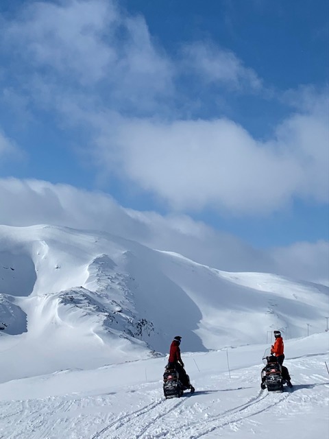 LÅKTATJÅKKO SNOWMOBILE TOUR - Abisko Mountain Lodge Reservations