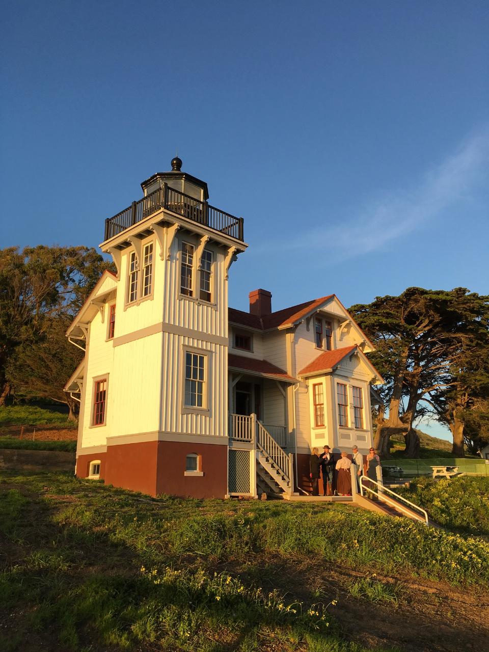 Point SLO Lighthouse Tour - Point San Luis Lighthouse Keepers Reservations