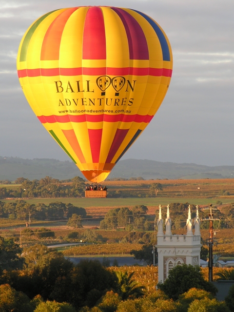 1 Hour Sunrise Balloon Flight with Barossa breakfast - Barossa Balloon ...