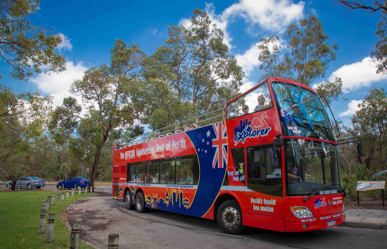 Wave Rock, Perth and more........... - Perth Explorer Reservations