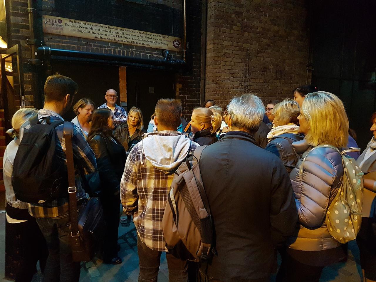 London Bridge Ghost Tour - Lantern Ghost Tours UK Reservations