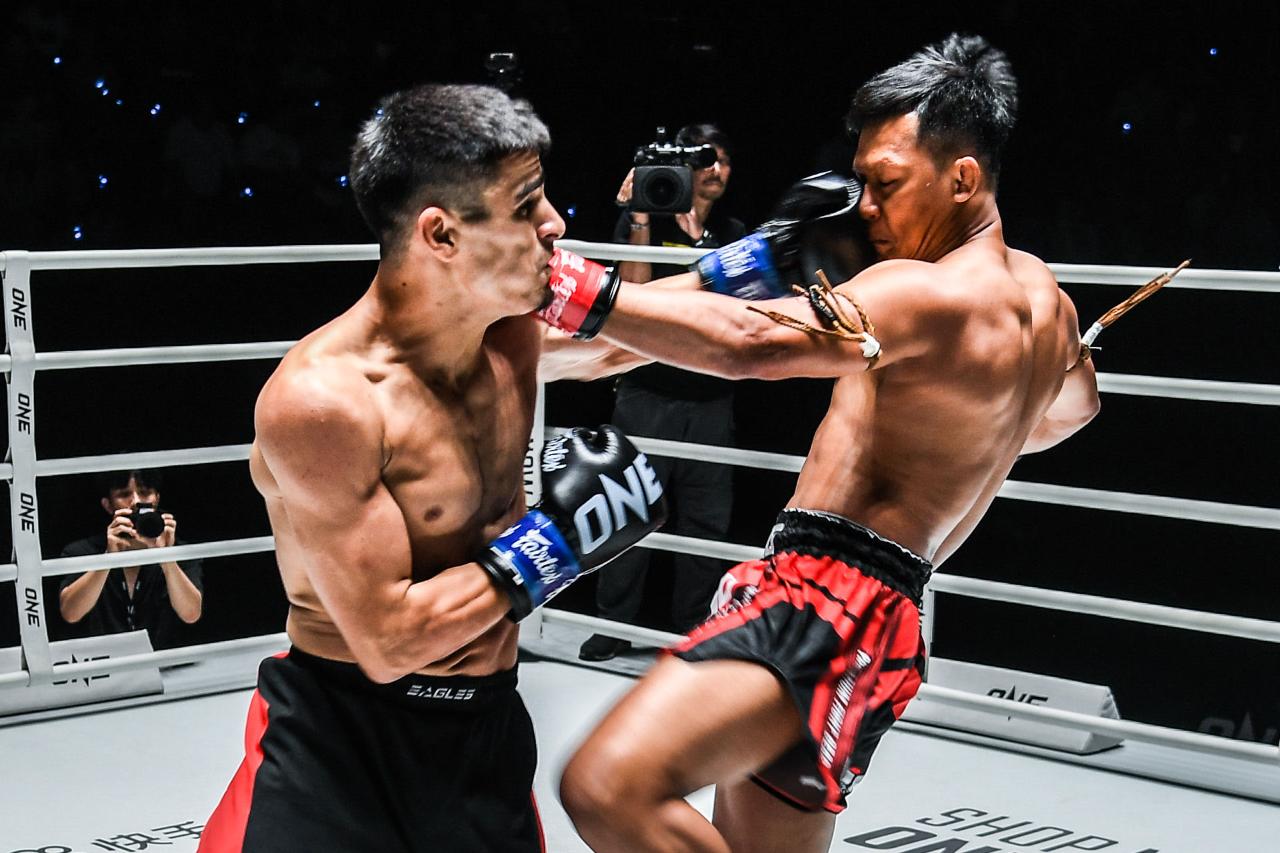 Real Muay Thai Boxing Show At Lumpinee Stadium, Deluxe ticket Only ...