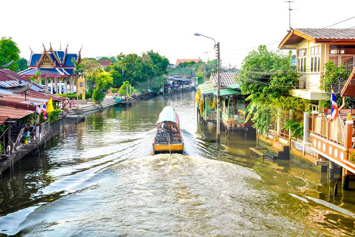 Thonburi Klongs & Grand Palace Morning Excursion - Tour East Thailand ...