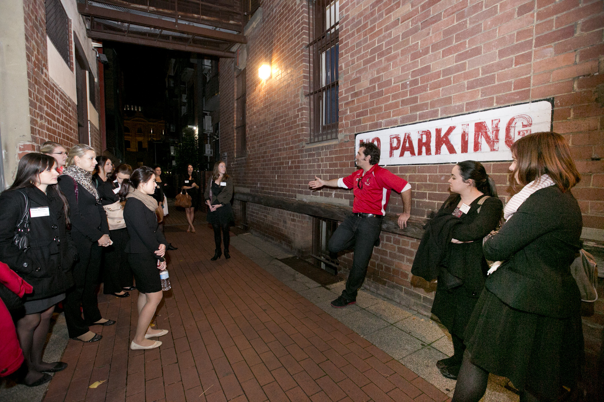 Crimes of Perth Walking Tour – Two Feet & a Heartbeat