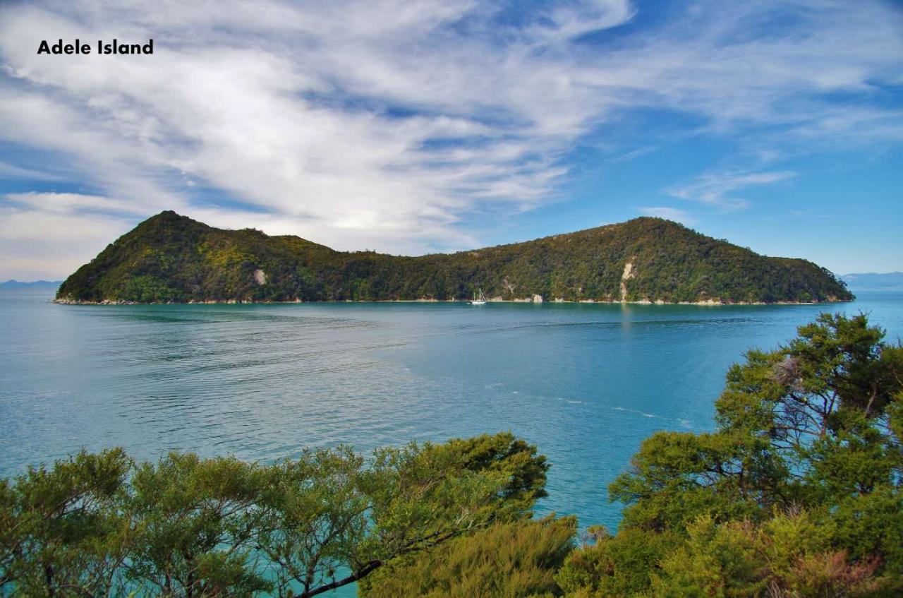 Discoverer Day Option A: Astrolabe Beaches and Bays - Abel Tasman Sea ...