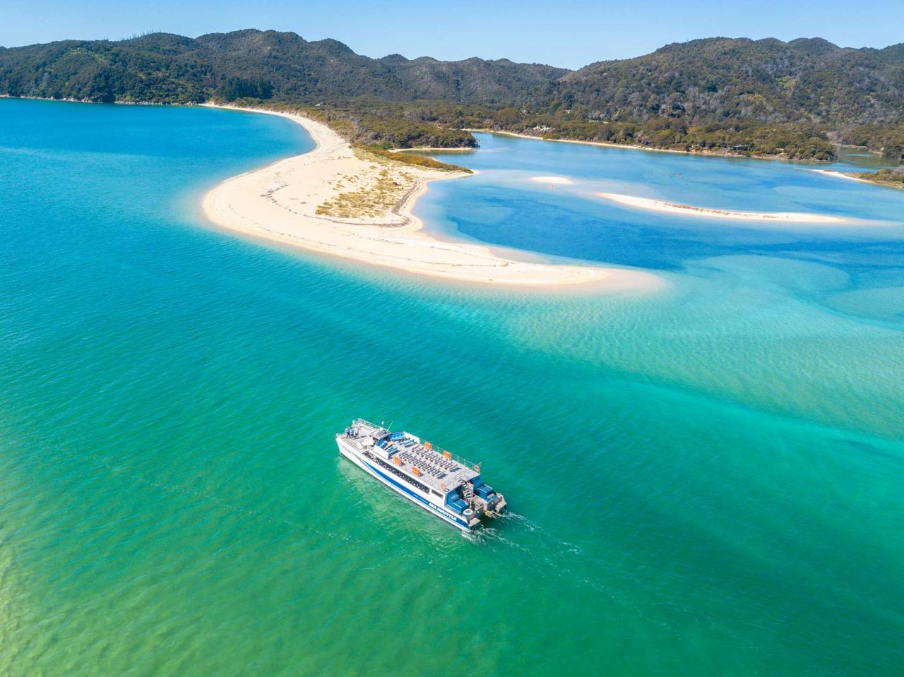 Discoverer Day Option A: Astrolabe Beaches and Bays - Abel Tasman Sea ...