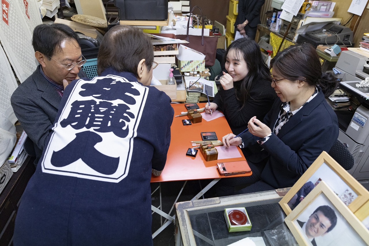 Exploring the Allure of Japan's Hanko Culture: Crafting Hand-Carved ...