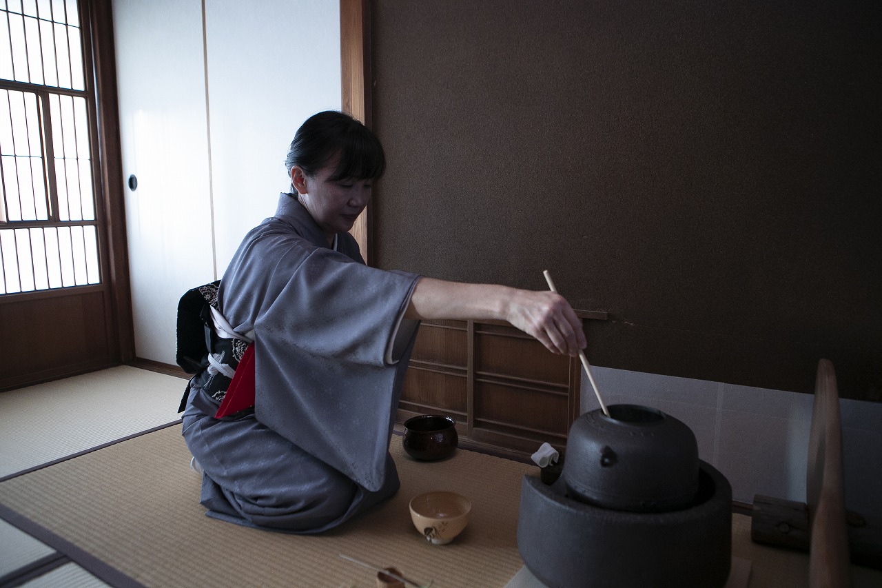 Experience Traditional Samurai Tea Ceremony in the Yamamoto House Tea Room