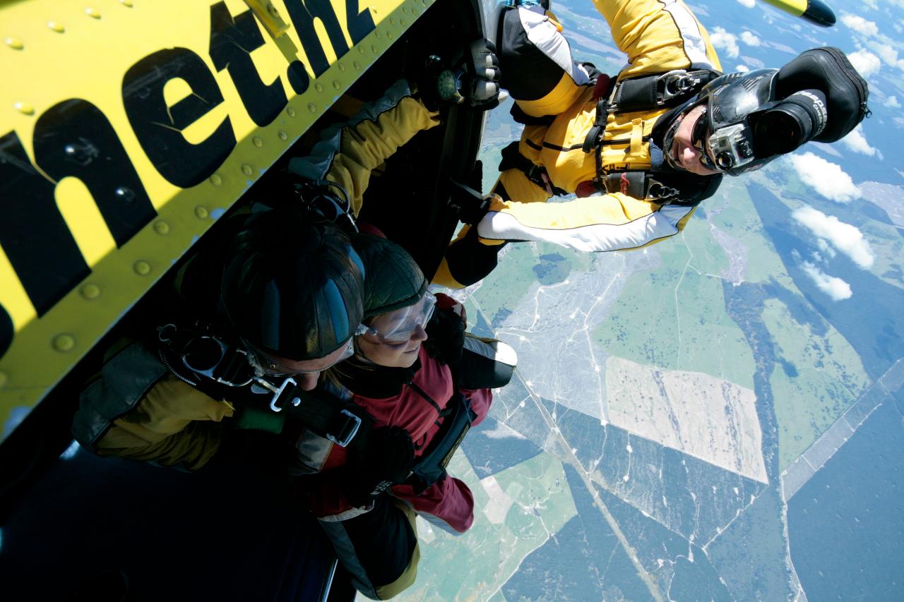 15,000 ft Tandem Skydive in Taupo