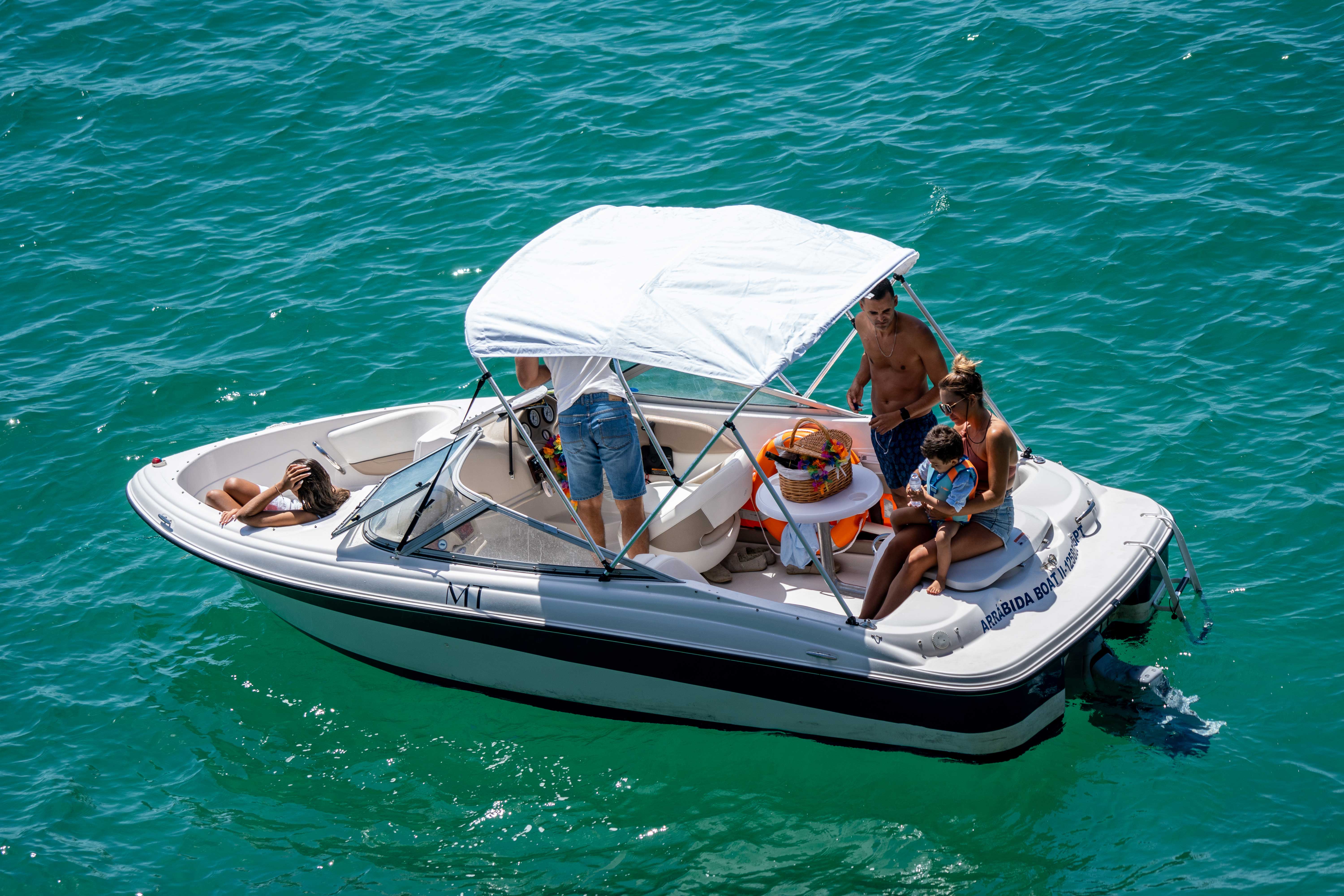 Arrábida by Boat II Full Day Private Boat Rental - Self-drive (8h ...