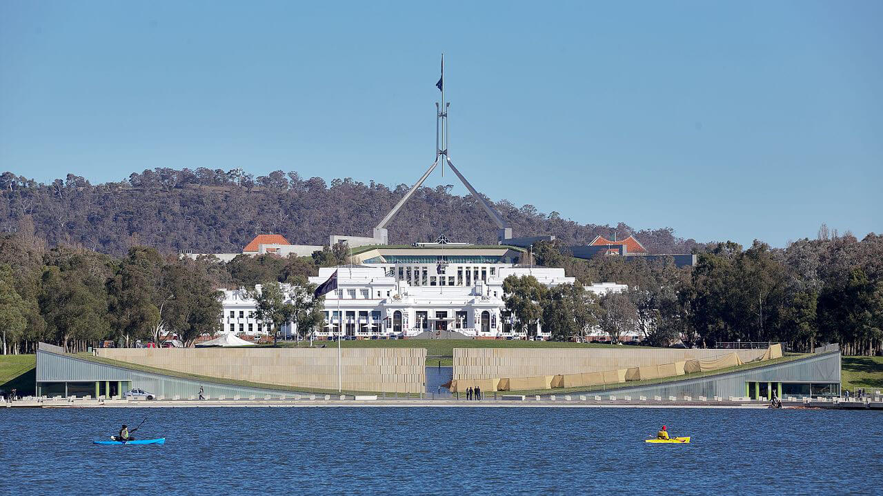 Highlights of Canberra - Full day guided tour