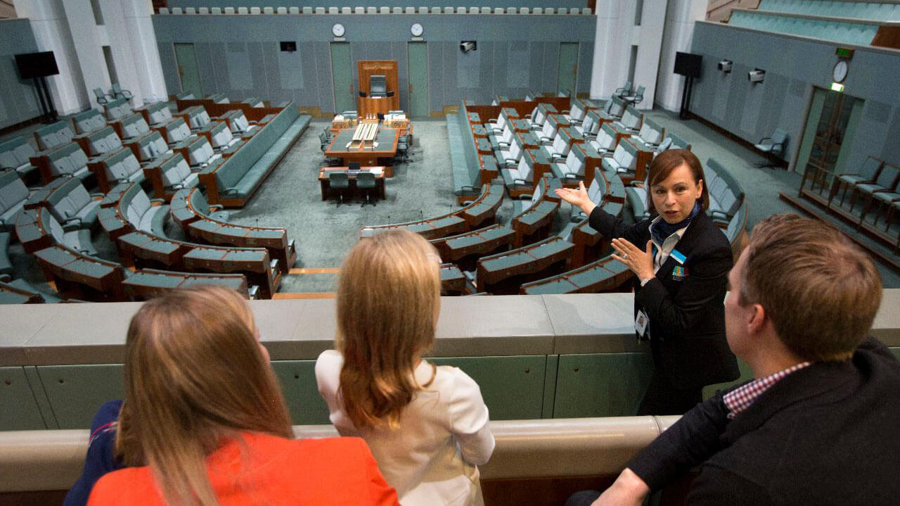 Highlights of Canberra guided day tour