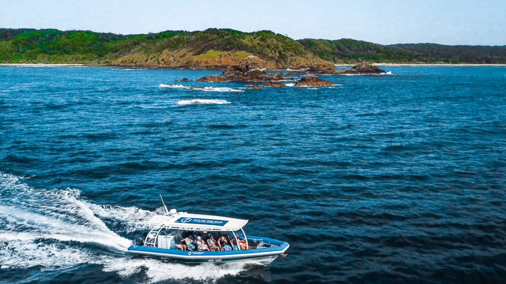 Snorkeling Byron Bay Tours at Julian Rocks 'Nguthungulli'