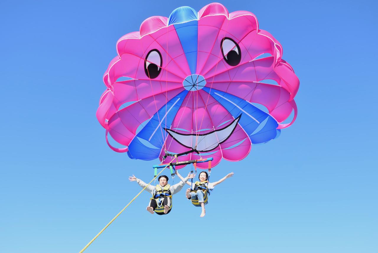 Gold Coast Parasailing
