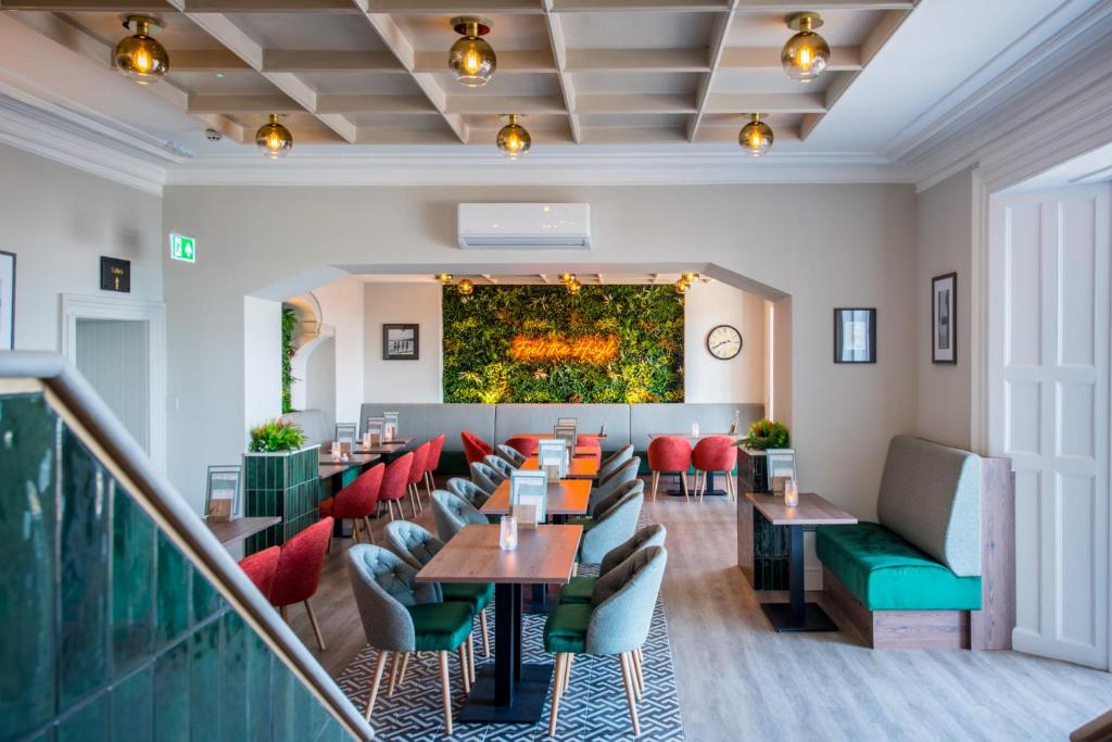 **NEW** Imperial Hotel in Tenby - Special Deal!! - Mon 3rd Nov 2025 ...
