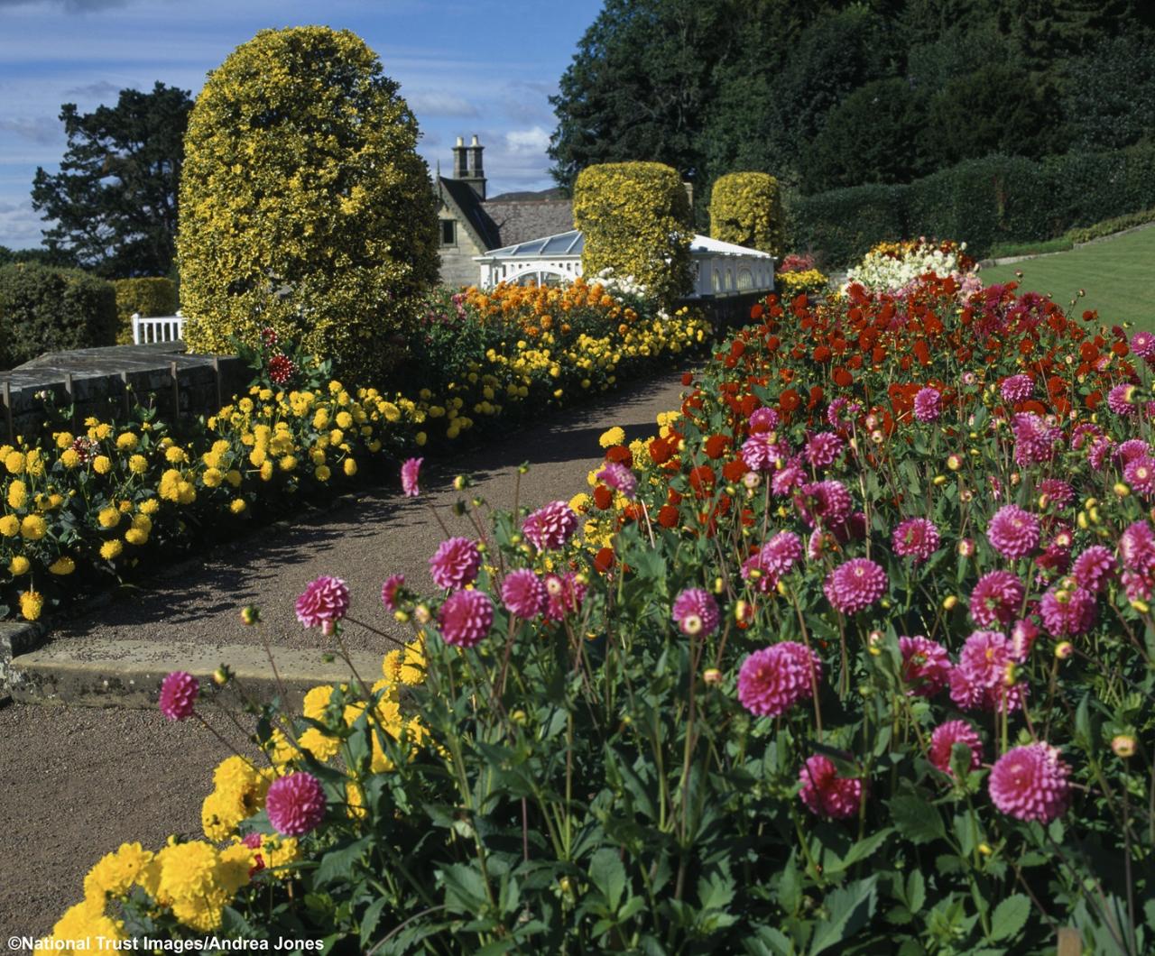 Northumberland - Bamburgh, Lindisfarne & Cragside - Mon 1st Sept 2025 ...