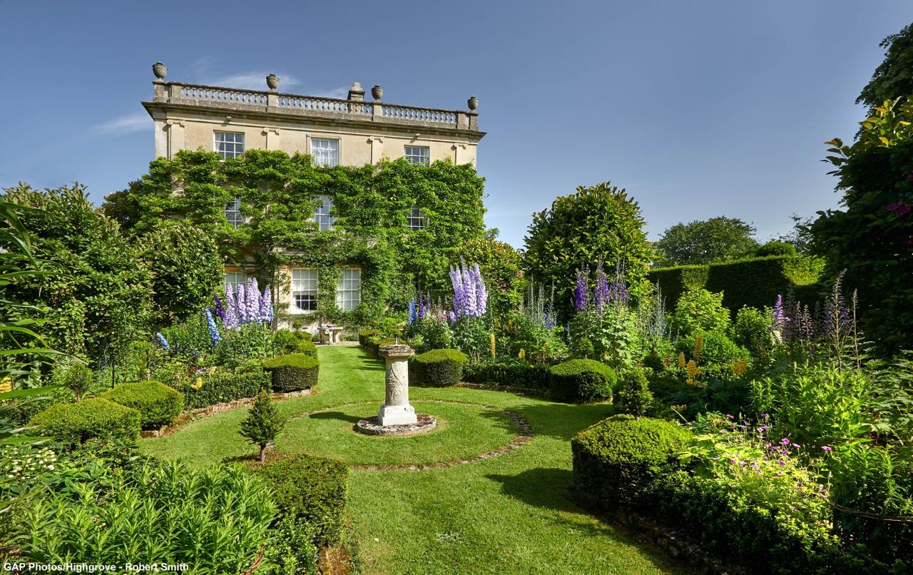 Highgrove Gardens - Mon 19th June 2023 - Highcliffe Coach Holidays ...
