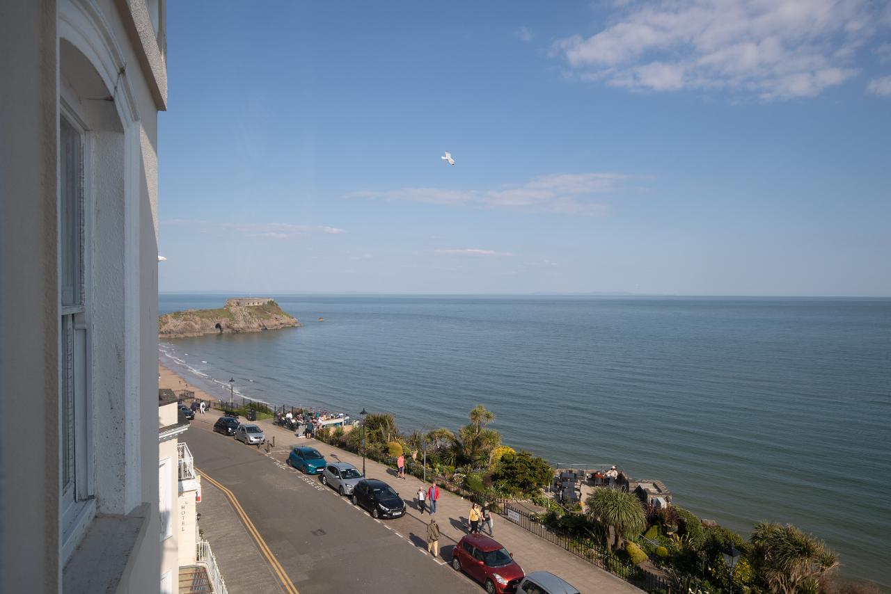 Spring at The Giltar Hotel in Tenby - Mon 8th April 2024 - Highcliffe ...