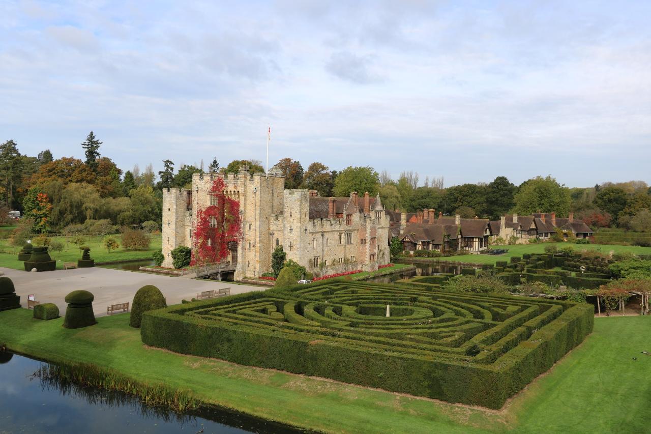 First Signs of Spring at Hever Castle, Kent - Wed 18th Feb 2026 ...