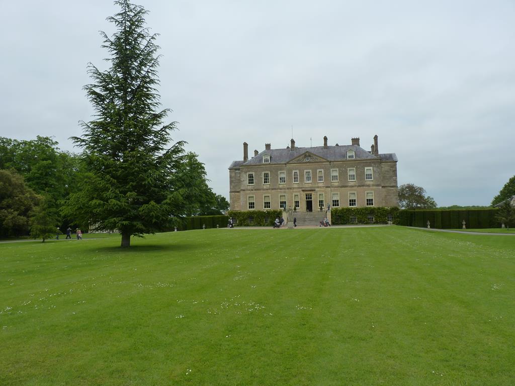 Buscot Park & The Faringdon Collection - National Trust - Wed 1st May ...