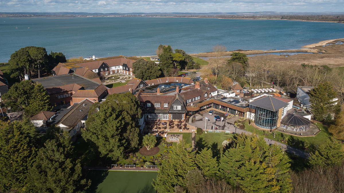 Warner - 3* Sinah Warren Hotel - Mon 11th March 2024 - Highcliffe Coach ...