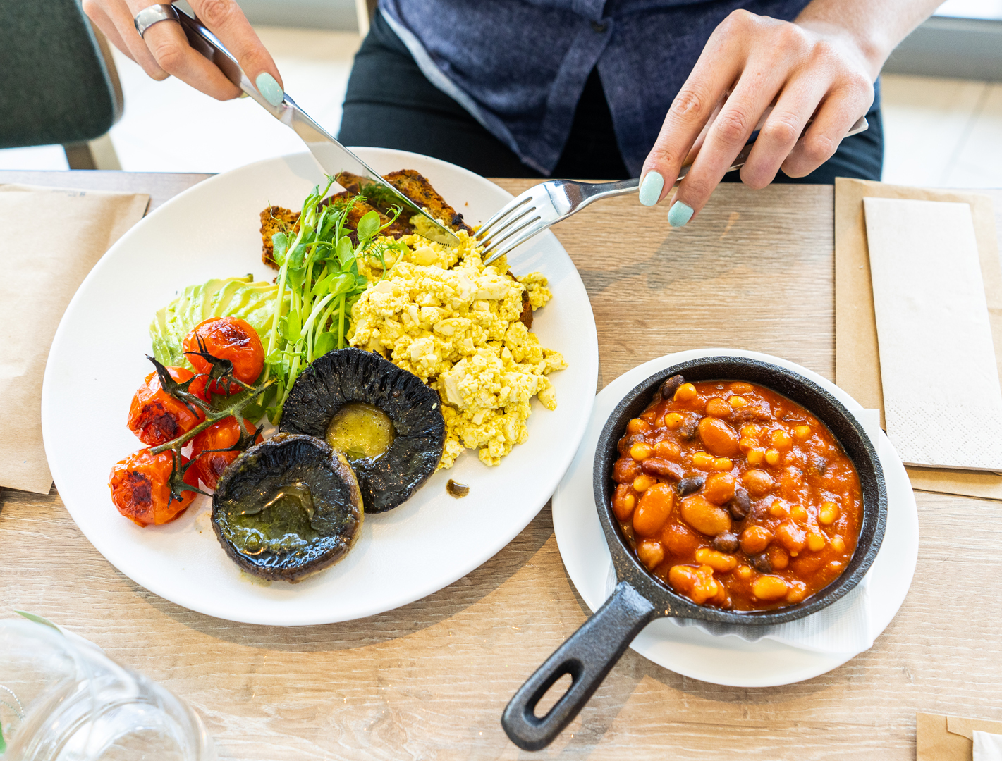 Perth: Head on an Exclusive Optus Stadium Guided Tour with Breakfast at ...